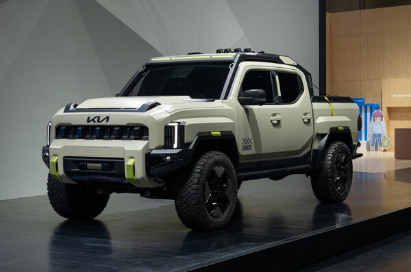[서울모빌리티쇼] 기아 'PV5'·'타스만 위켄더' 첫 공개…LG전자 협업 콘셉트카도 선봬