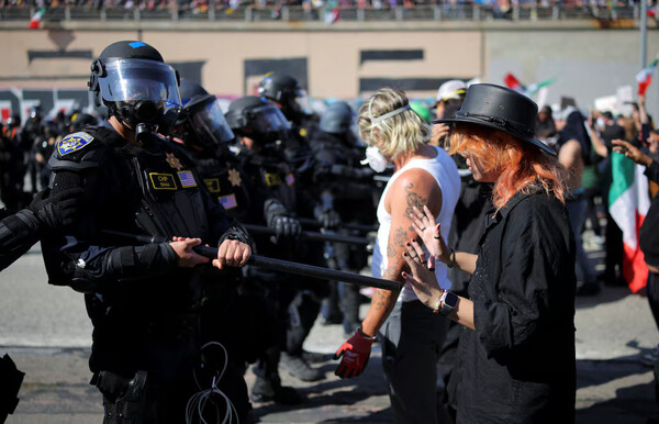 美 LA '이민 시위' 격화...트럼프 軍 투입에 '전쟁터' 방불